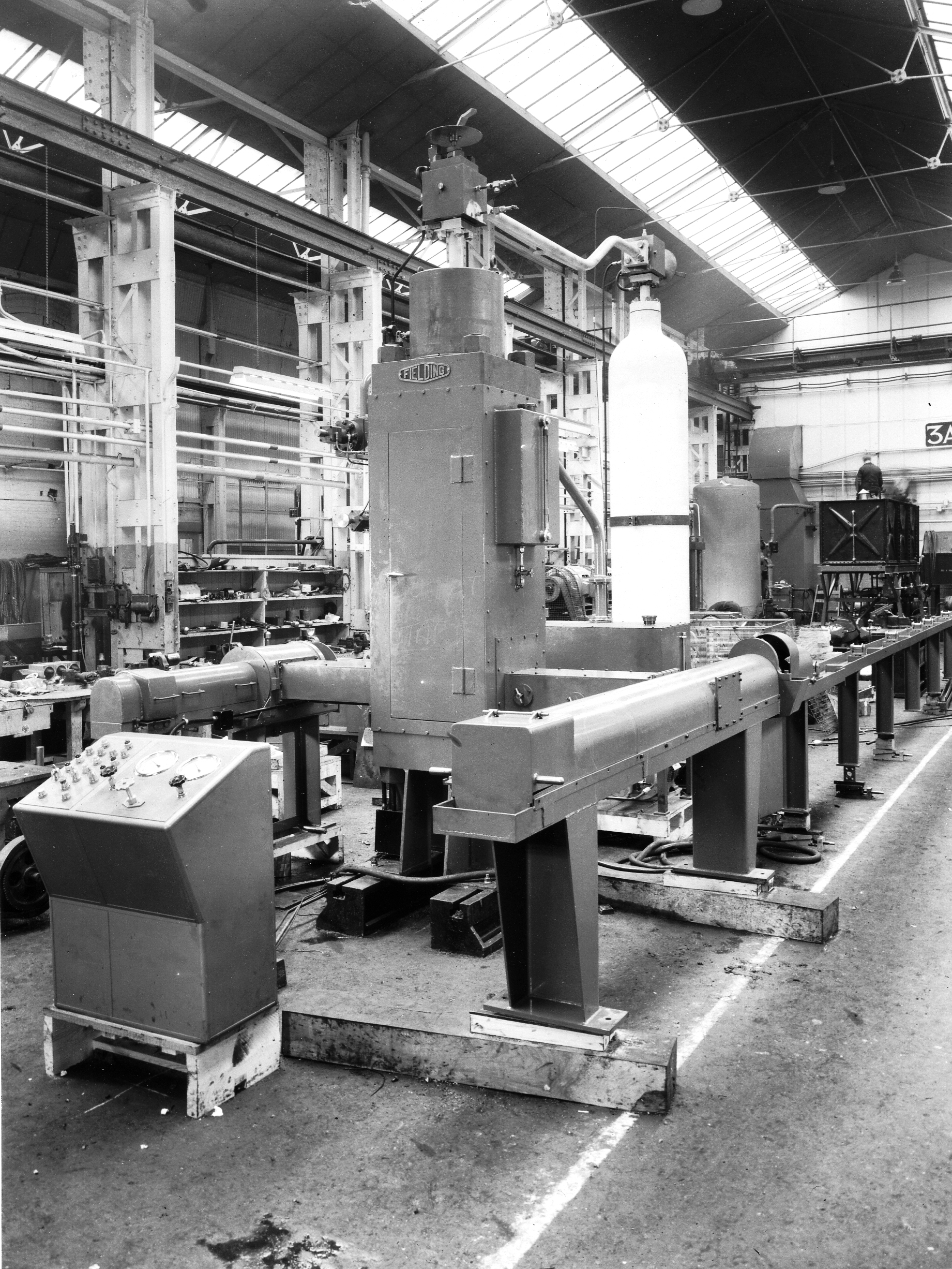 Standard 50 tons/sq.in Hydrostatic Extrusion Press, O/No. 65040, c.1965 ...