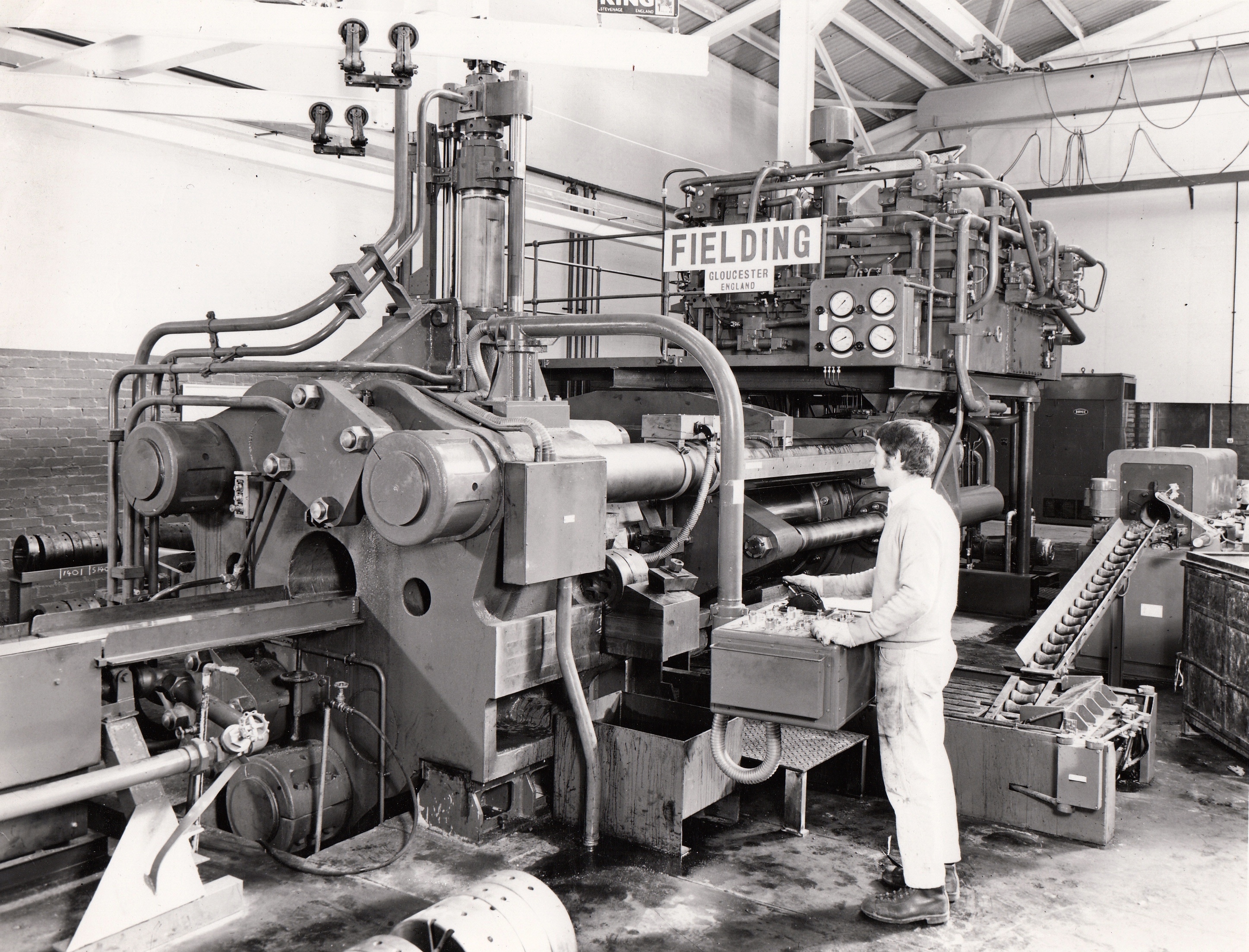 1600 to Horizontal Extrusion Press, views taken on site in 1970, O/No ...